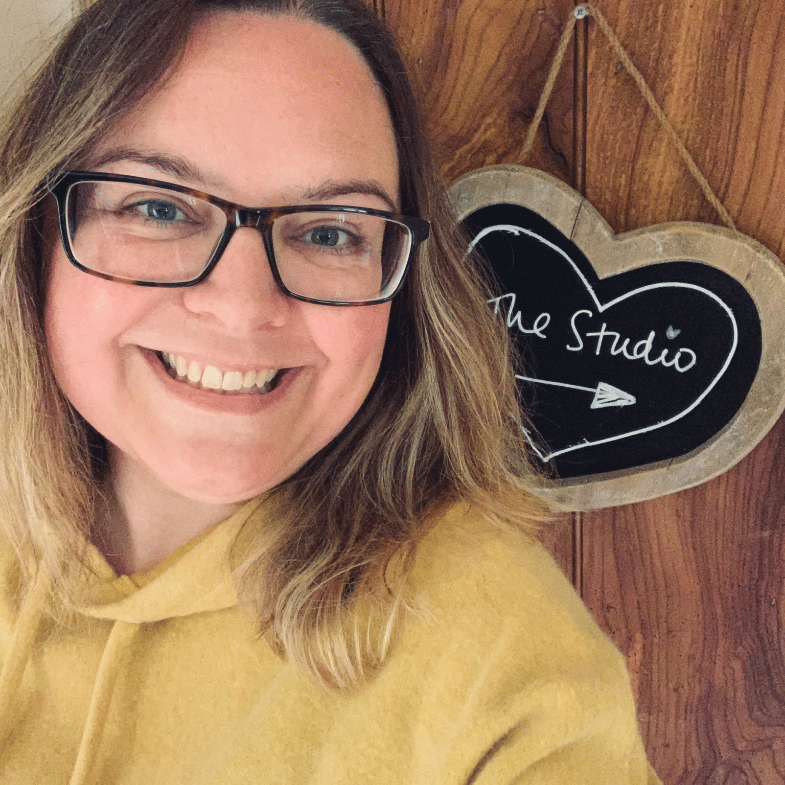 - Natalie Cooper | Female British Voiceover Artist